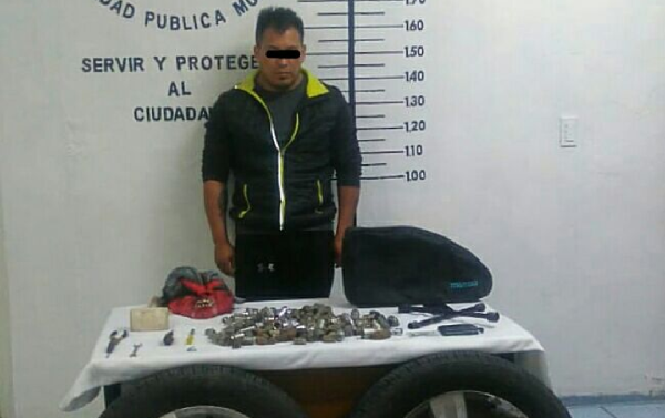 Tras Balacera Y Persecución Cae Ladrón De Autopartes